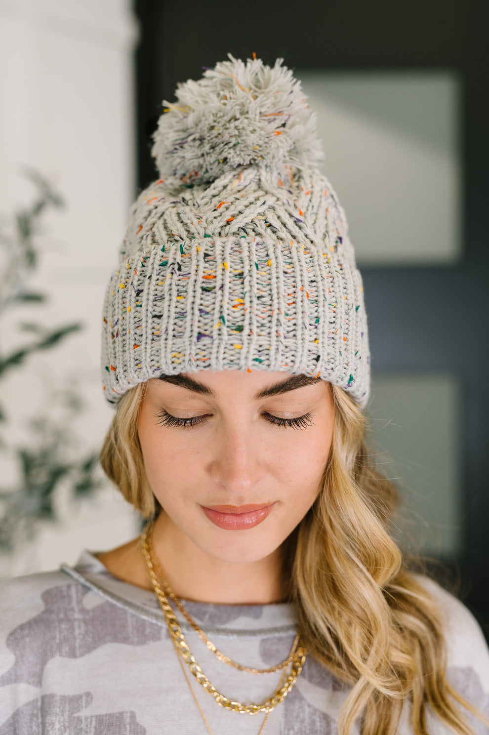 Speckled Cable Knit Pom Pom Beanie – Cozy Winter Hat